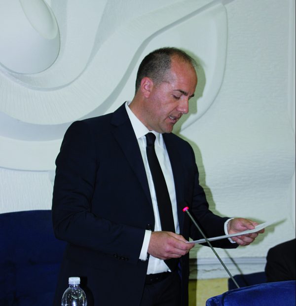 Micone sullo scranno più alto del Consiglio «Riforme e cambiamenti ...