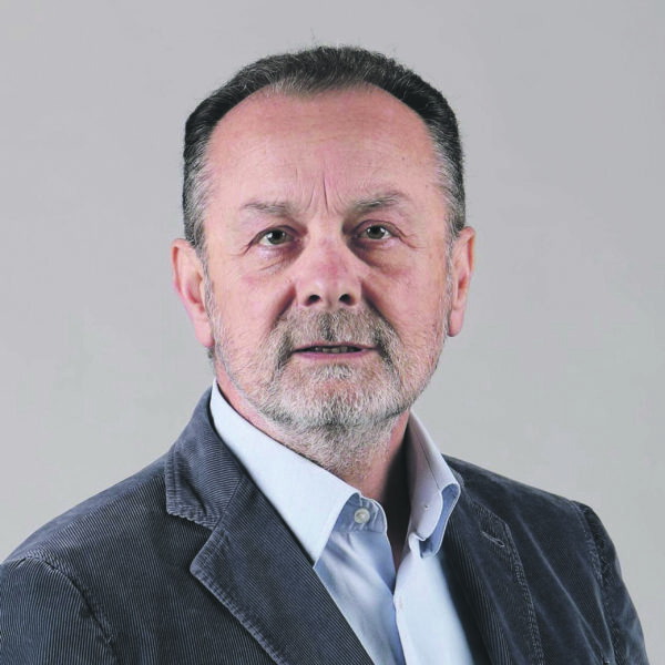 Di Sandro rinuncia: uno schifo | PrimoPiano Molise