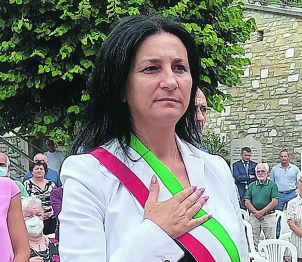 Colpo di scena a Belmonte: Anita Di Primio rinuncia alla corsa ...