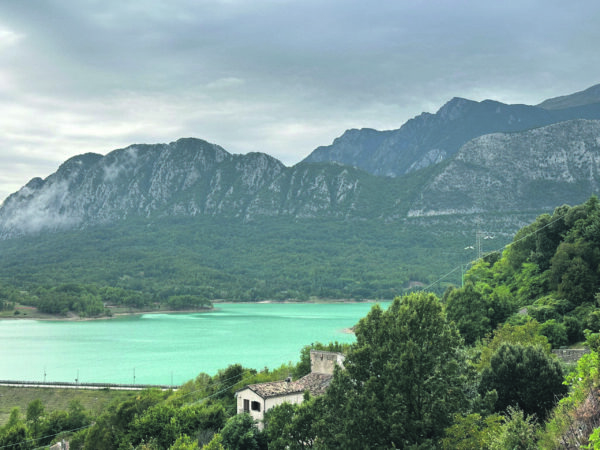 Pizzone II, il no in musica: salviamo la 'grande bellezza' | PrimoPiano ...