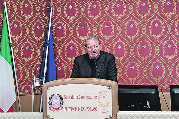 Dossier sanità, summit a fine mese con Meloni: i conflitti non fanno ...